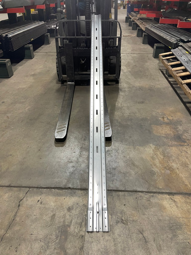 POST LOGISTIC 112-3/8 W/A-SLOT === 5205
