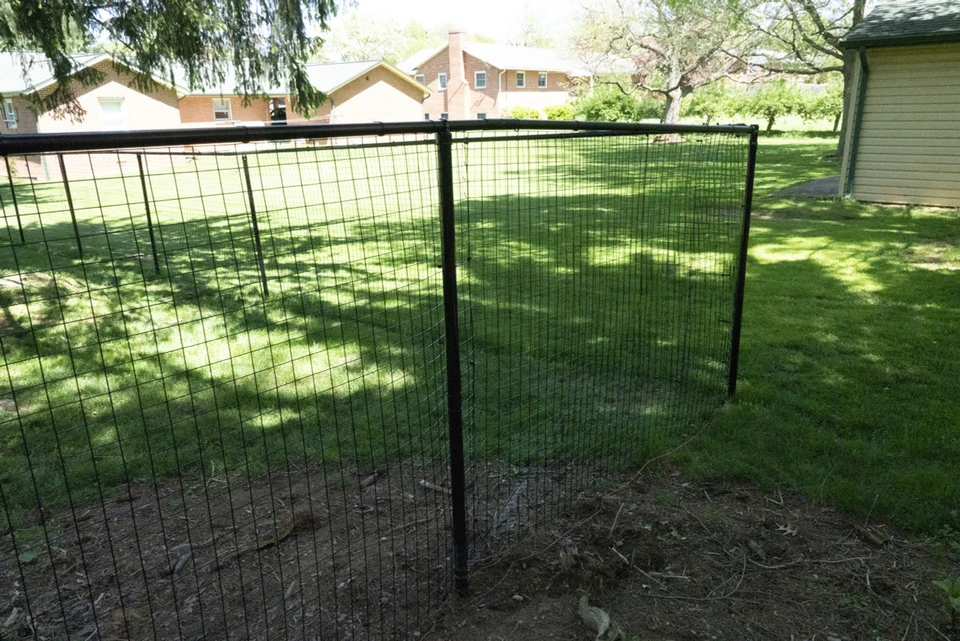 6' High Top Rail 16 ga. Graduated Welded Wire 1x2" - 2x2" Dog Fence Kit
