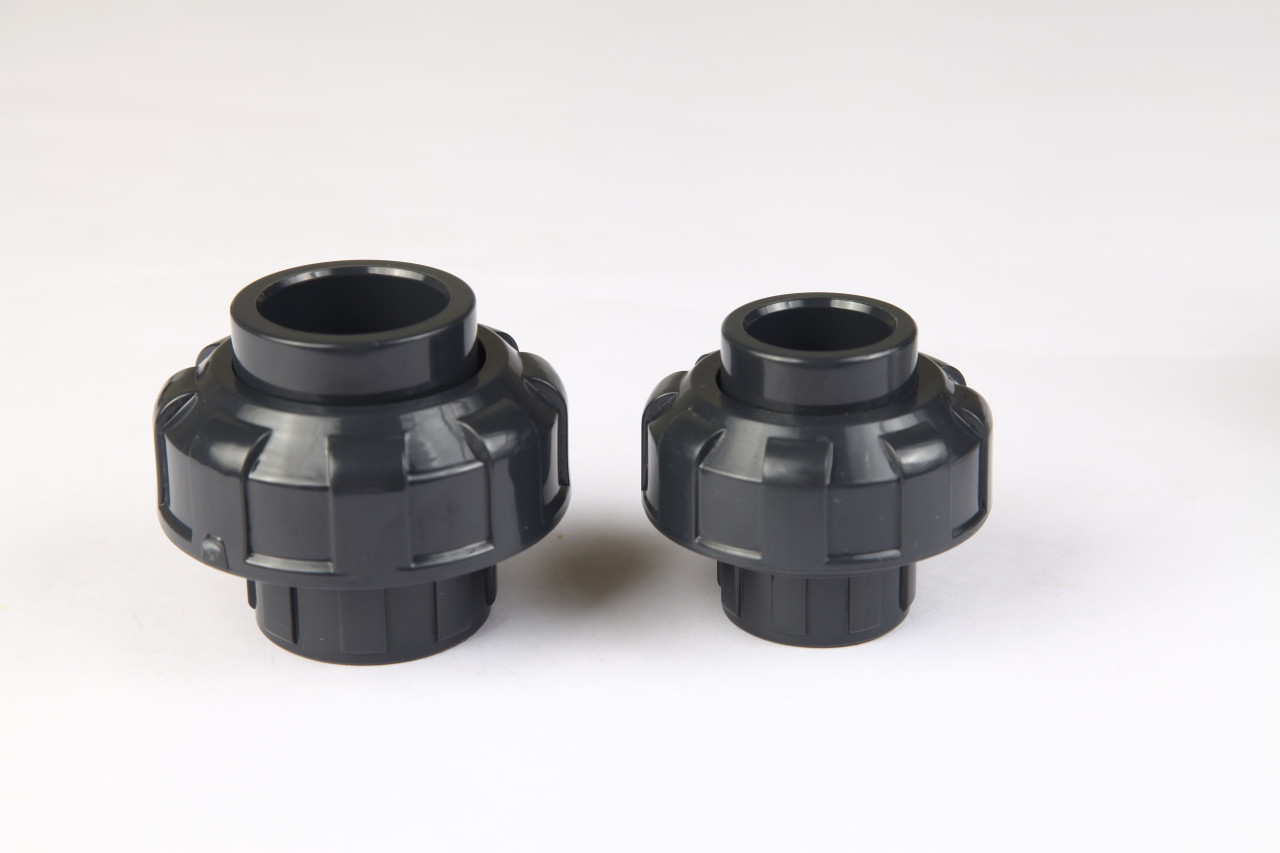 Grey Sch80 Tank Fitting