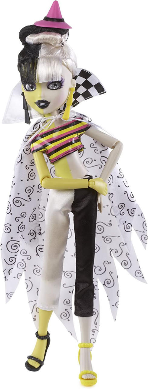 Bratz Bratzillaz Switch-A-Witch Doll Single Pack Style 1 MGA ...