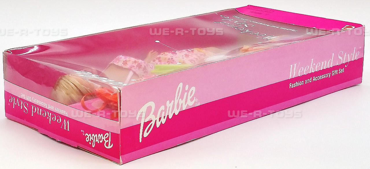 Barbie Weekend Style Fashion and Accessory Gift Set Doll 2001 Mattel ...