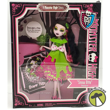 Monster High Scarily Ever After Snow Bite Draculaura Doll Mattel X4484 ...