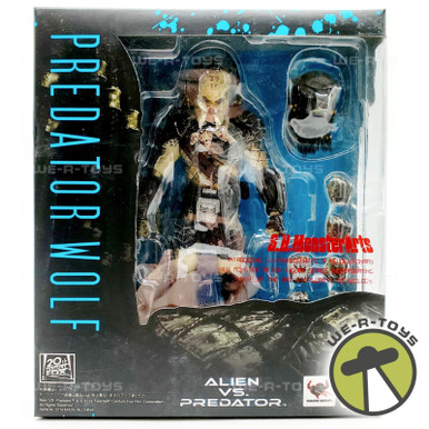 Bandai S.H. MonsterArts Alien Vs Predator Predator Wolf Action Figure ...