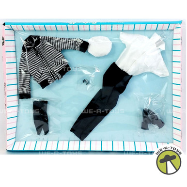 Barbie Spring Break Convention Yachtsman Ken Fashion Set 2011 - We-R-Toys
