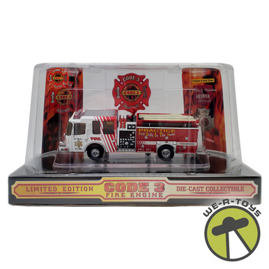 Code 3 Collectors Club Fire Engine Vehicle White & Red 2001 Code 3 ...