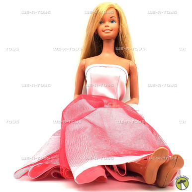 Barbie Supersize 18" Doll in Pink & Red Dress 1977 Mattel #9828 - We-R-Toys