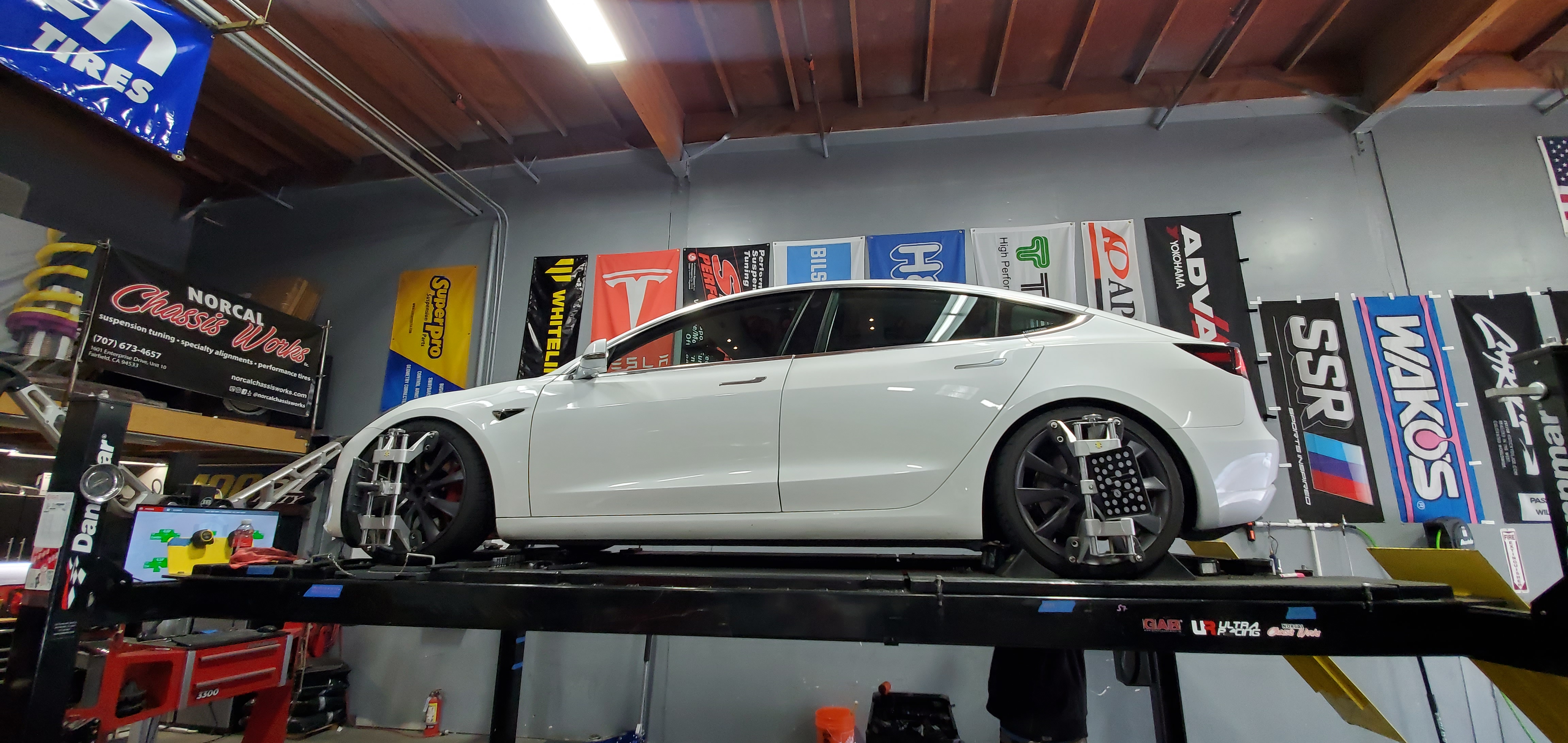 TESLA MODEL 3 Chassis Bracing - Ultra Racing USA, LLC - Chassis Tuning ...