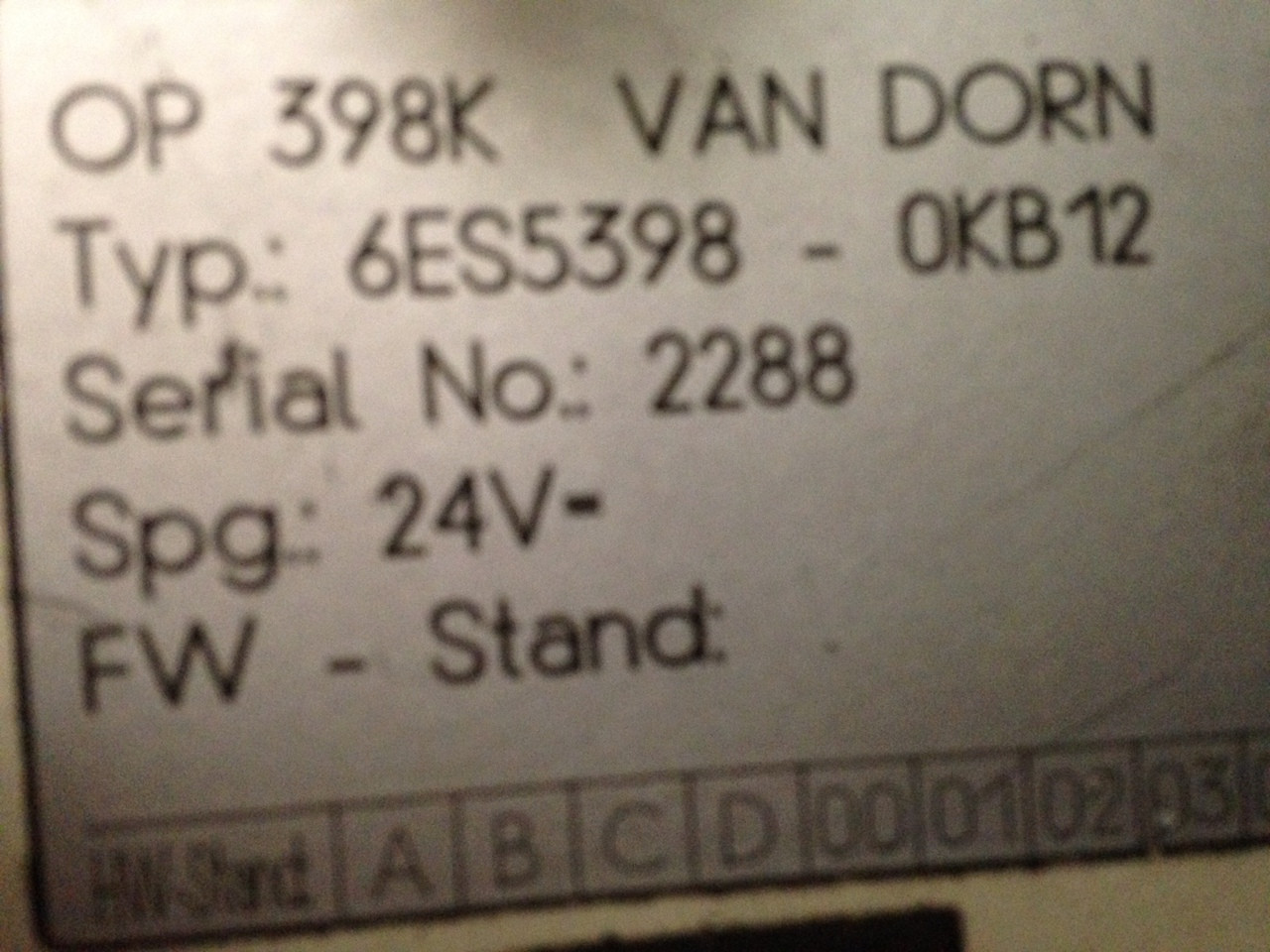 IDTech 15-UXGA Original LCD's In Stock BUY ONLINE