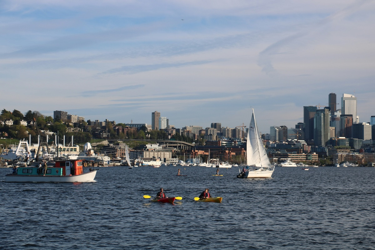 Seattle Sailing Guide: Tours, Events, Lessons & Sailgating - Cutter & Buck