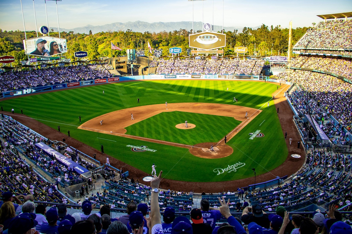 6 of the Best MLB Playoff Atmospheres & Home Field Advantages - Cutter ...