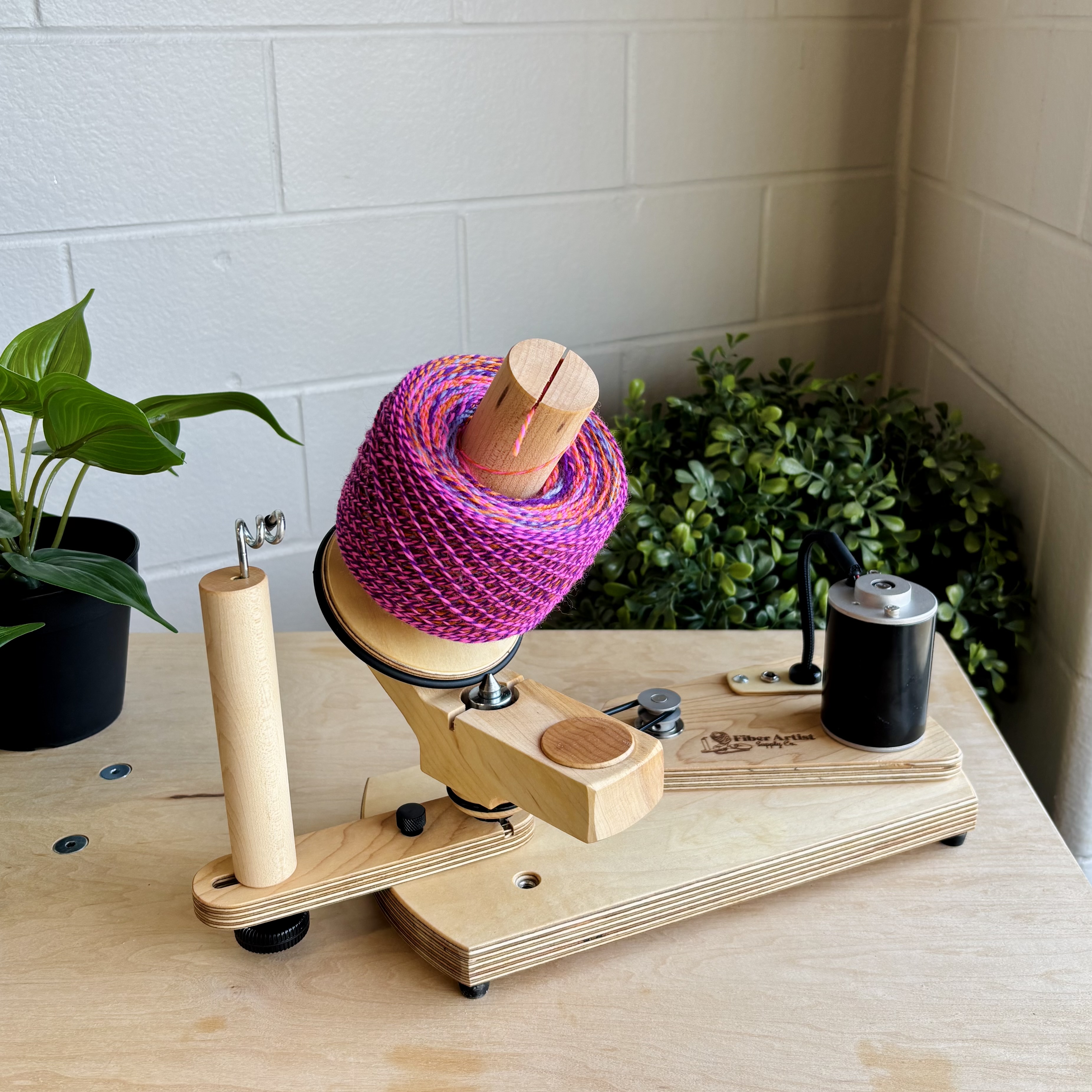 Diva Power Winder – Fast & Effortless Yarn Winding
