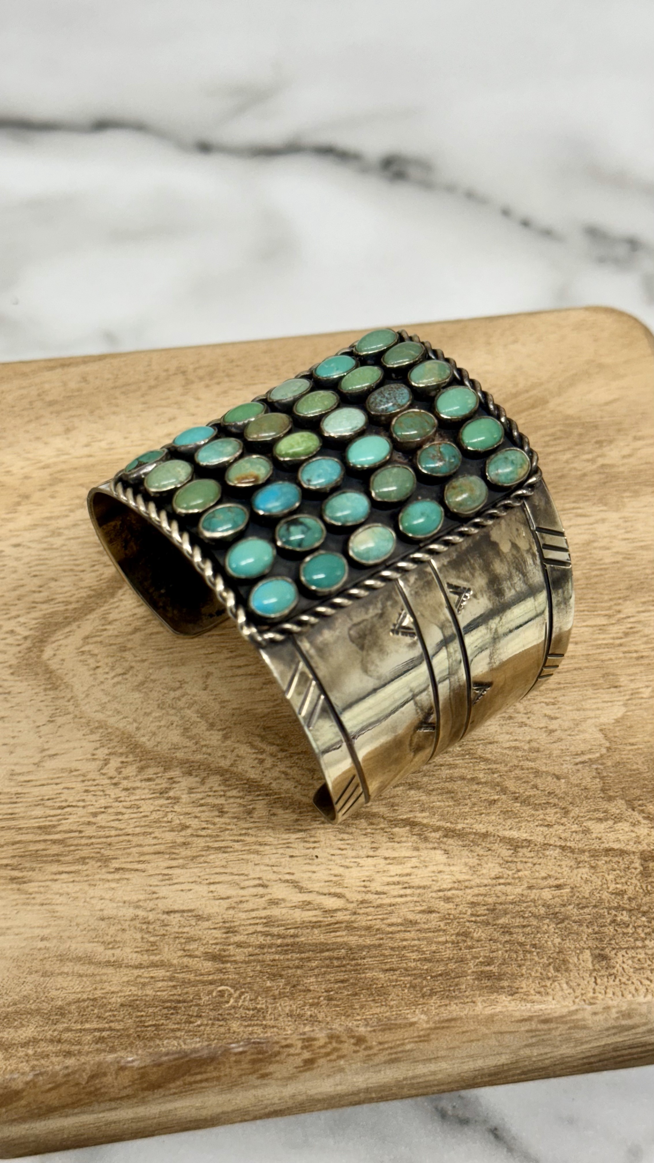 PAIGE WALLACE TURQUOISE TINY OVAL WIDE CUFF - FRINGE WESTERN WEAR