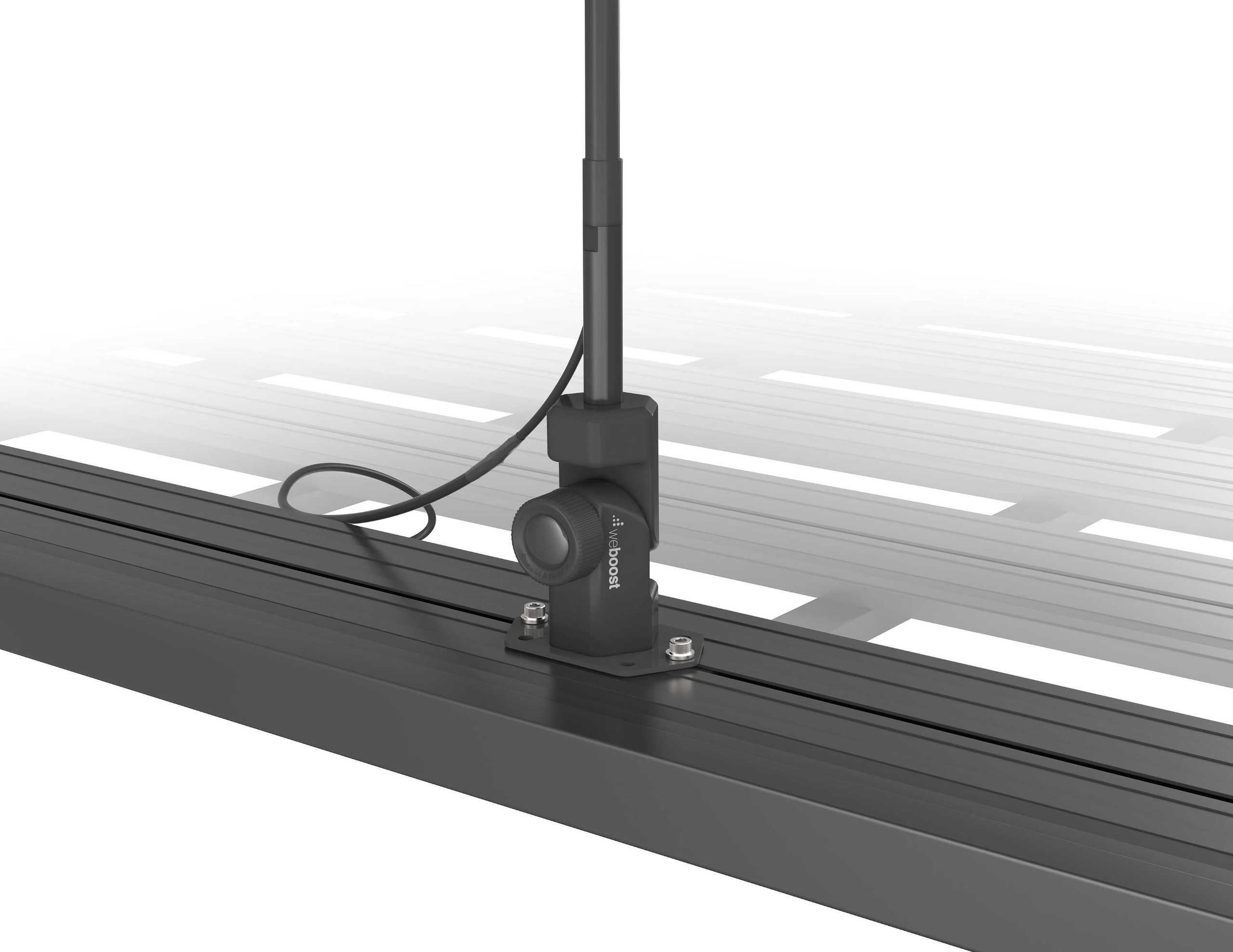weBoost Drive Reach Overland Signal Booster System [472061]