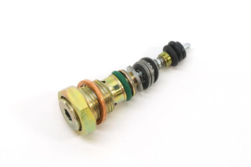 Mercedes-Benz Fuel Pressure Regulator 3.8 Bar - A0000781889 - The SL Shop