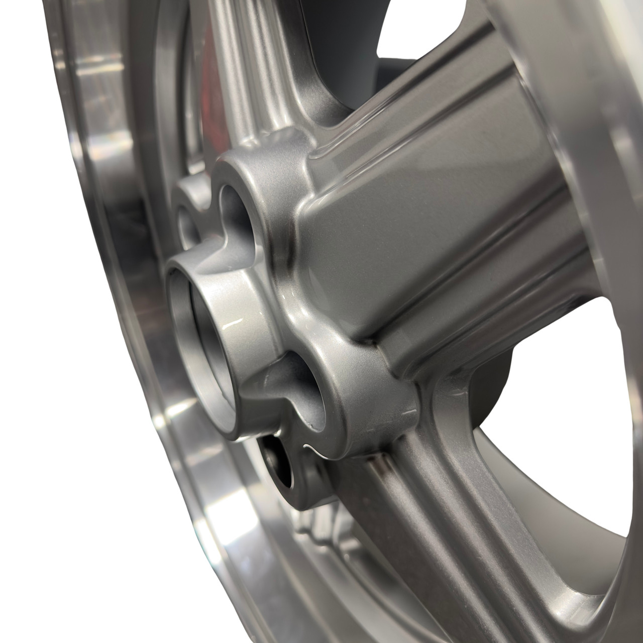 Mercedes-Benz 8" x 16" Diamond Cut Penta Alloy Wheel