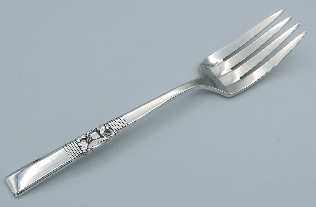 Morning Star by Community Oneida 1948 Grille Fork 7 3/8"