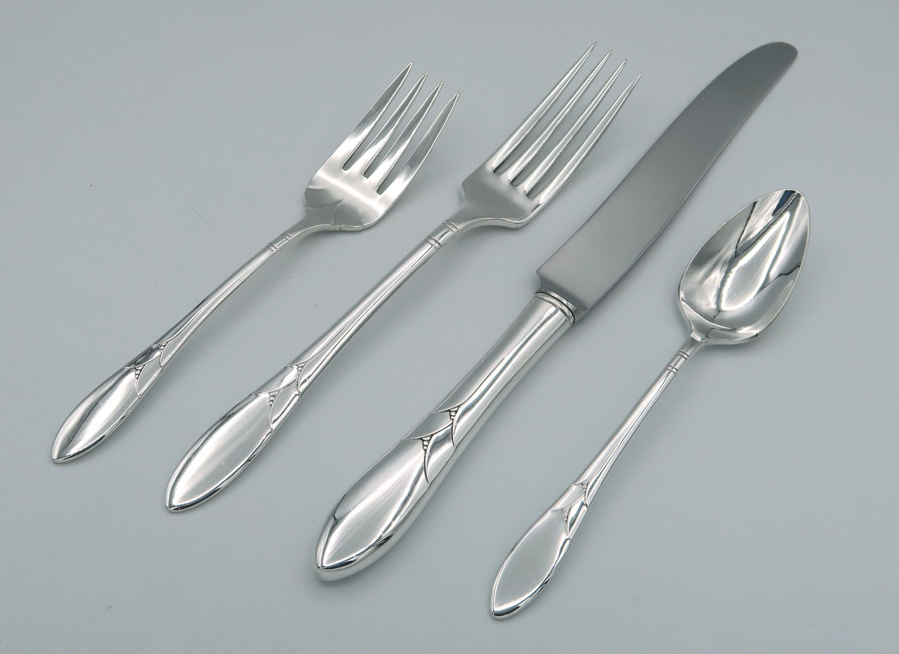Lady Hamilton by Community 4-piece Place Setting French Blade