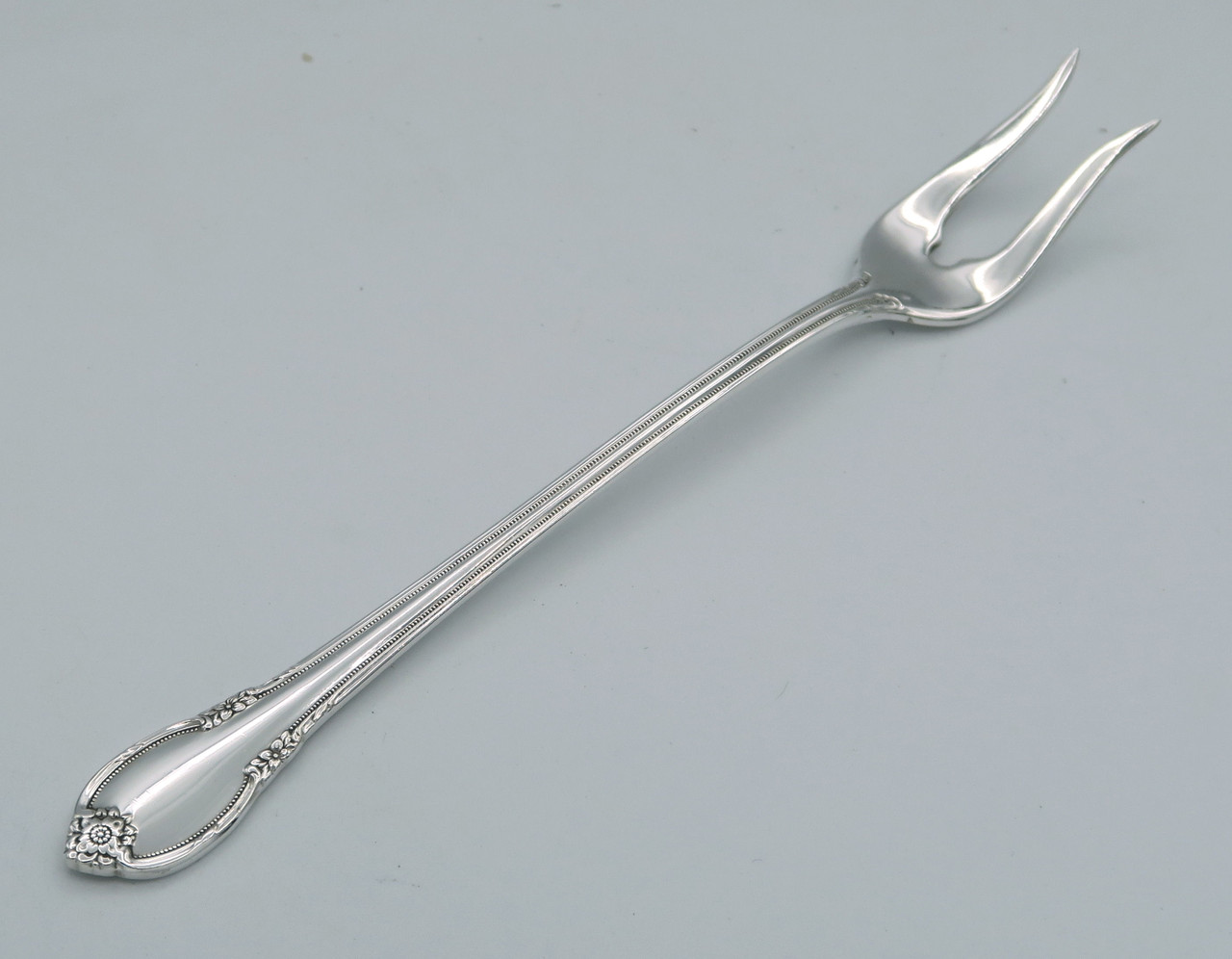 Remembrance by 1847 Rogers Bros IS 1948 Pickle Fork 6 1/8"