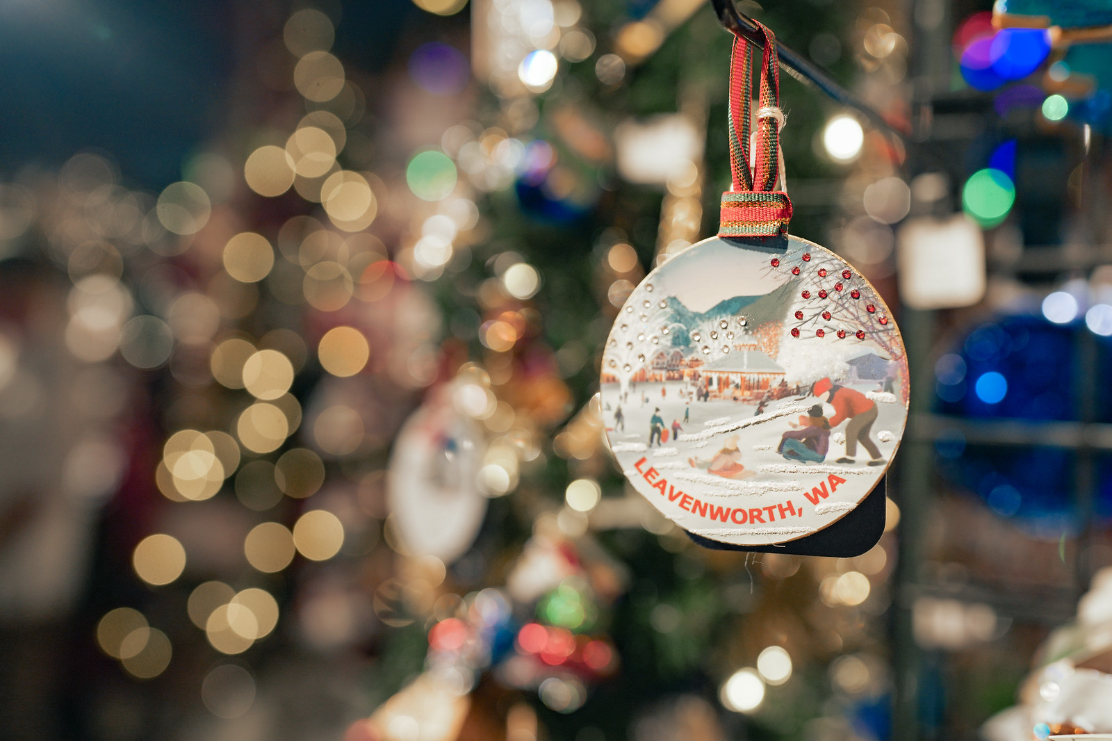 Kris Kringl - Where It's Christmas All Year Long!