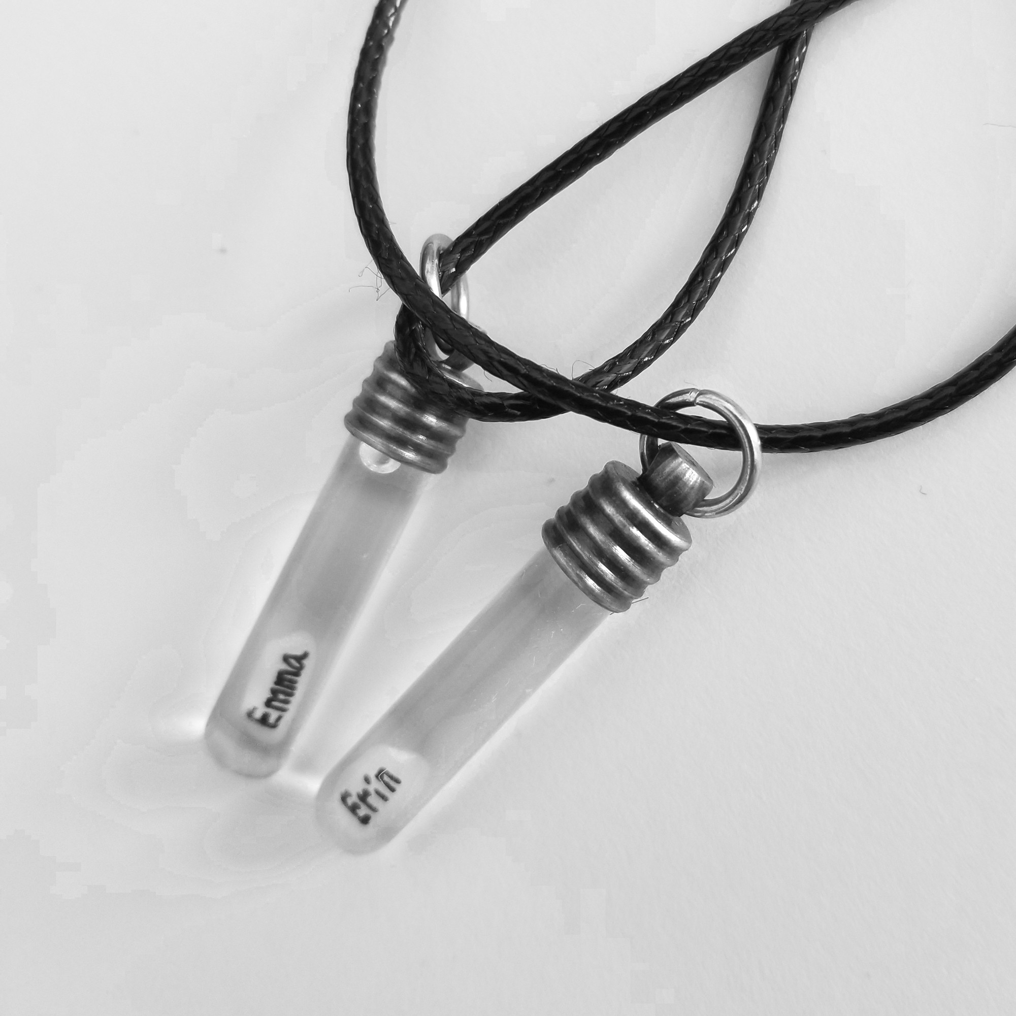 name-on-rice-necklaces-business-starter-kit-25-necklaces-kit-unique