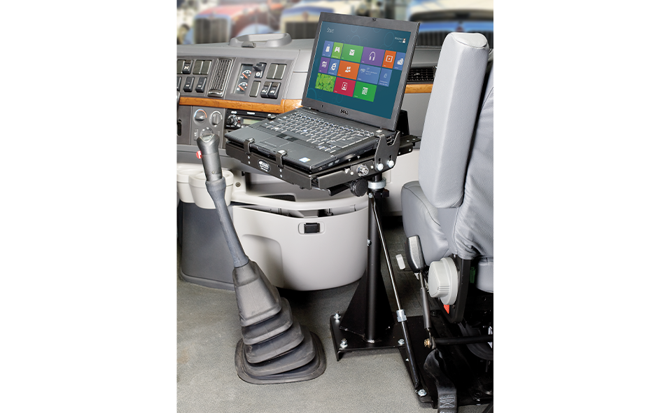 Universal Day Cab and Over the Road Sleeper, Semi-Truck Pedestal Kit ...