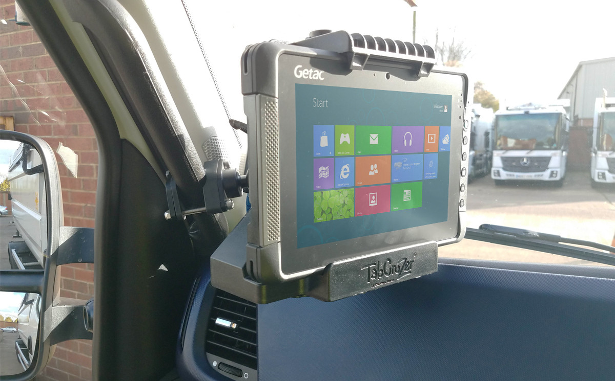 7160-0565-03 Getac T800 Vehicle Docking Station. TRIPLE RF. - 7160-0565-03