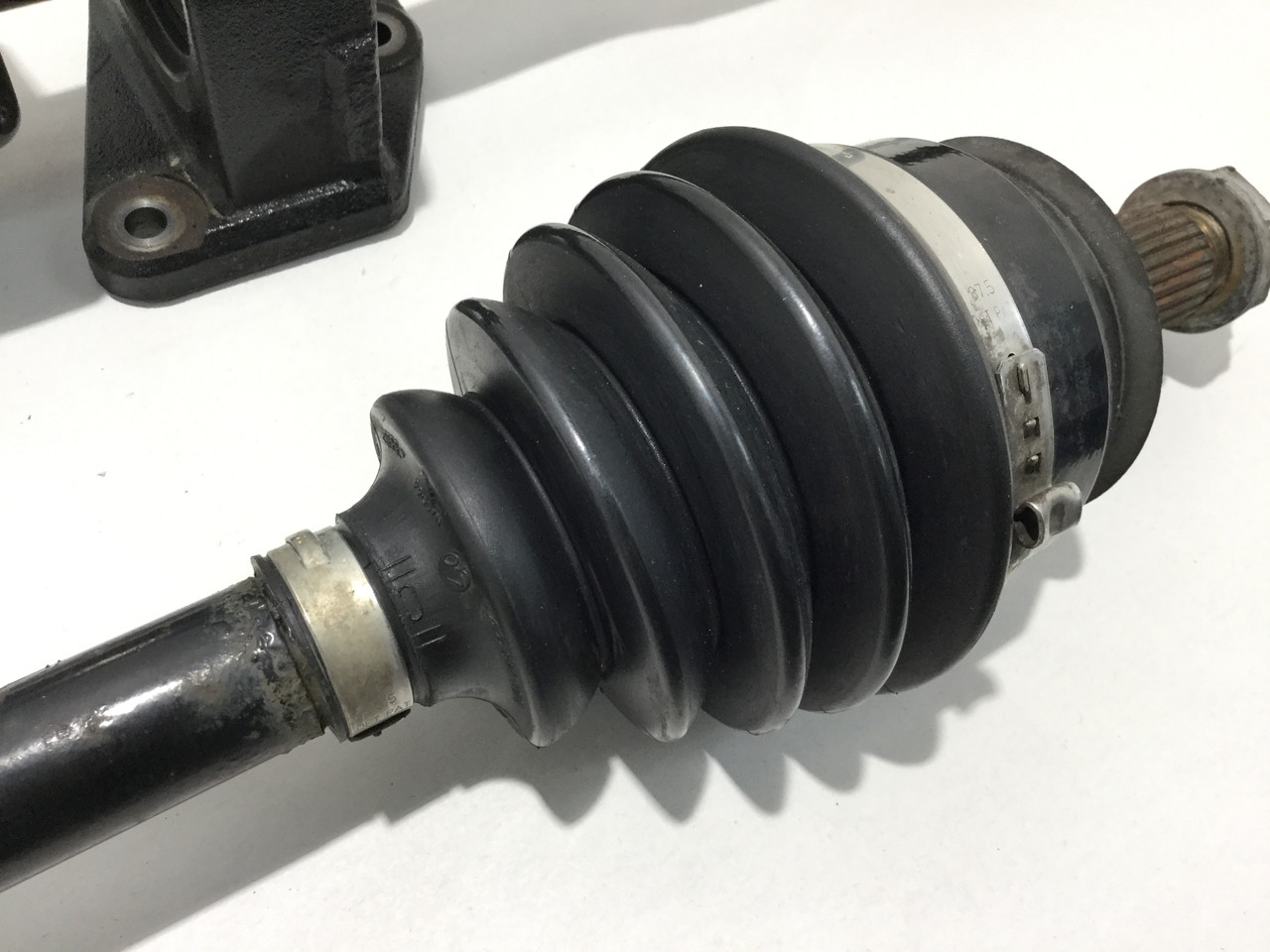 2002-2006 Mini Cooper S Front Axle Half Shafts / Pair / Automatic ...