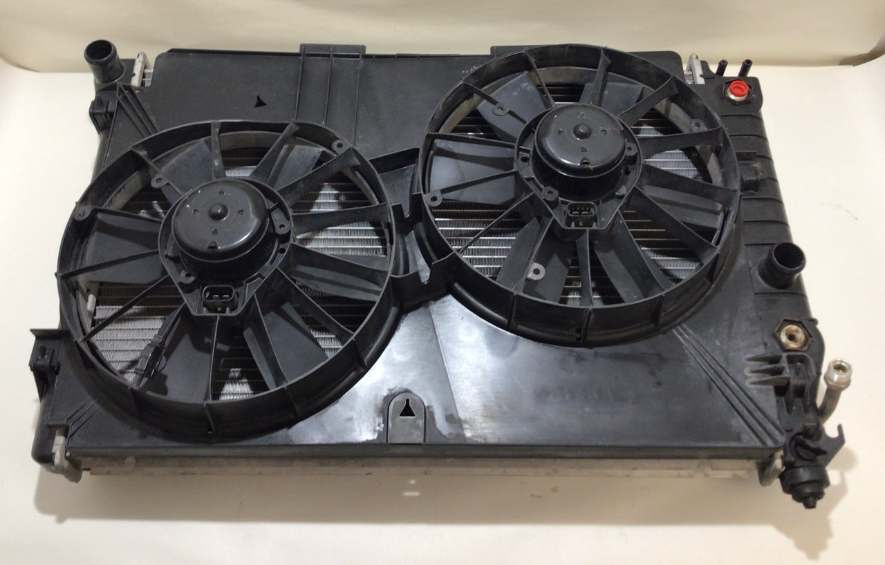 1997-2004 Chevrolet Corvette C5 Radiator w/ Cooling Fans / Manual ...