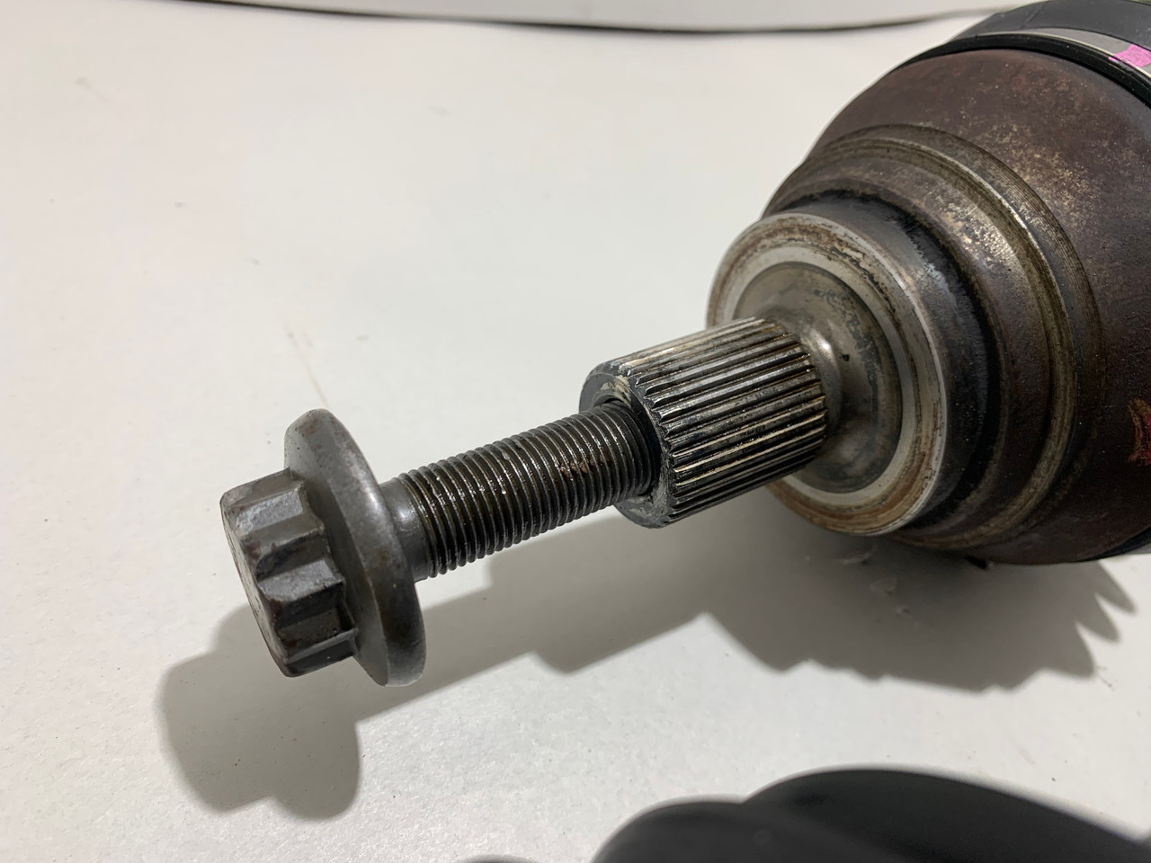 2012-2018 Volkswagen Beetle Front Axles Half Shafts / Pair / Automatic ...