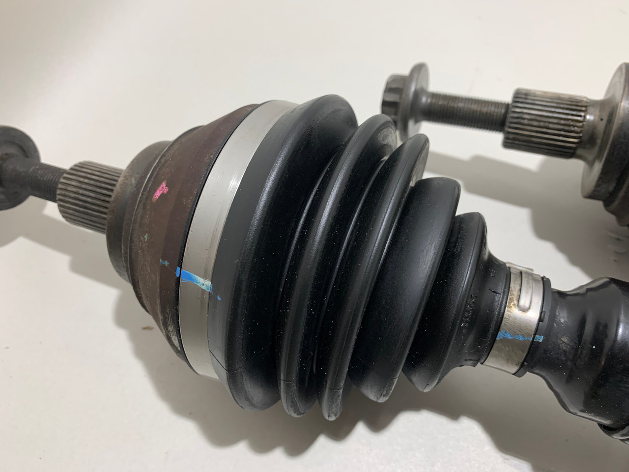 2012-2018 Volkswagen Beetle Front Axles Half Shafts / Pair / Automatic ...