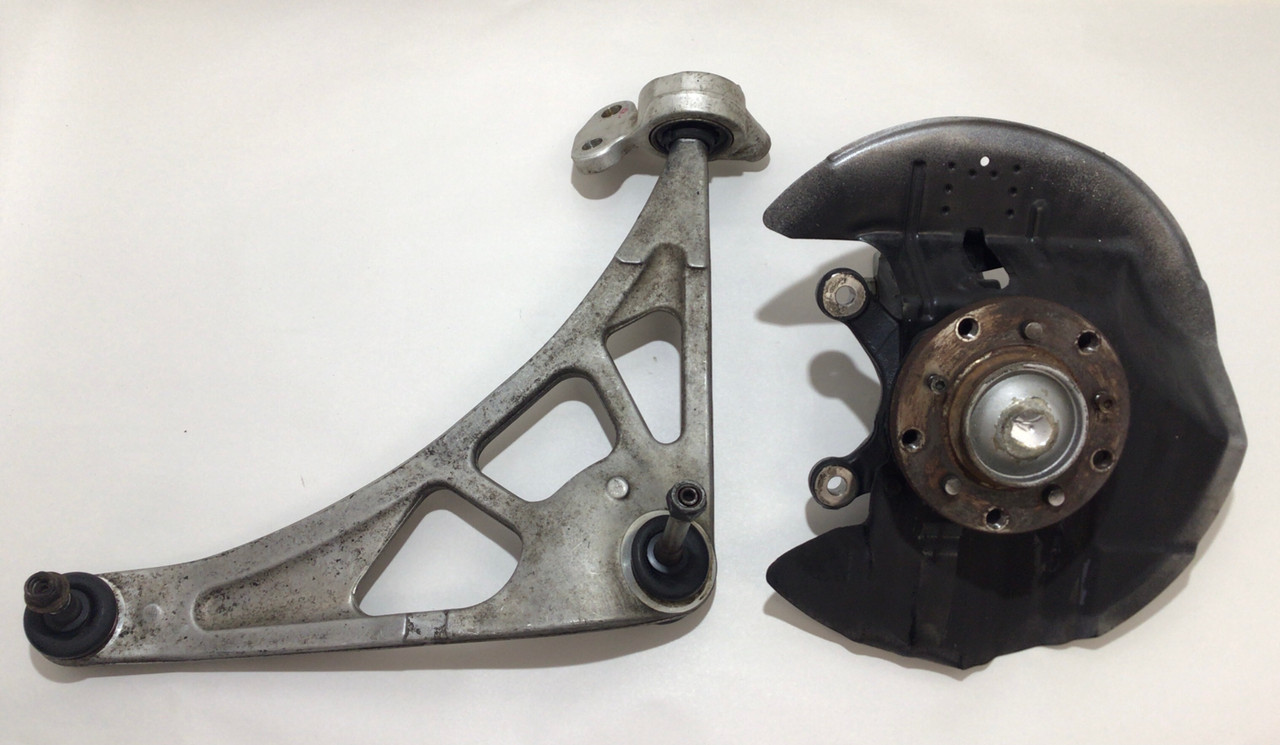2001-2006 E46 BMW M3 Passenger Front Spindle / Hub w/ Lower Control Arm ...