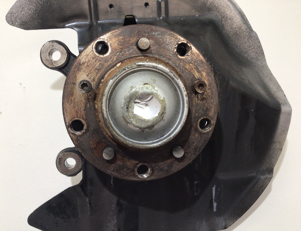 2001-2006 E46 BMW M3 Passenger Front Spindle / Hub w/ Lower Control Arm ...
