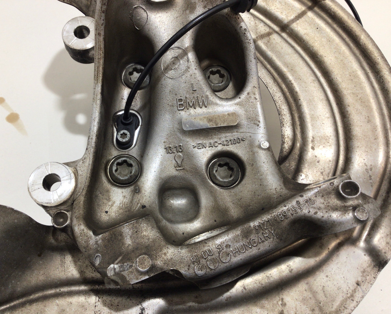 2014-2020 BMW 2 Series Driver Front Spindle w/ Control Arm / 77k ...