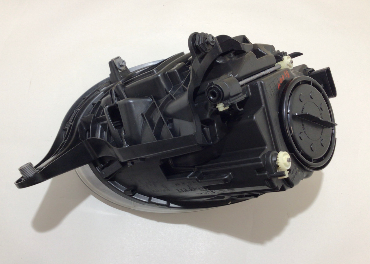 2012-2019 Volkswagen Beetle Driver Side Halogen Headlight / OEM / VB004 ...