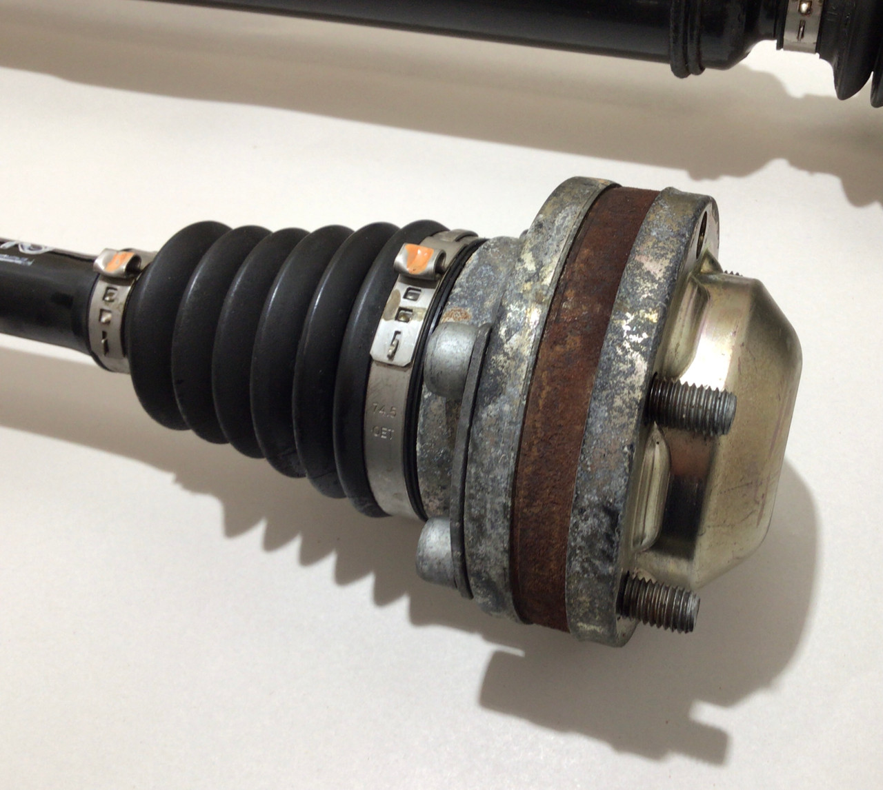 2012-2018 Volkswagen Beetle Front Axles Half Shafts / Pair / Automatic ...