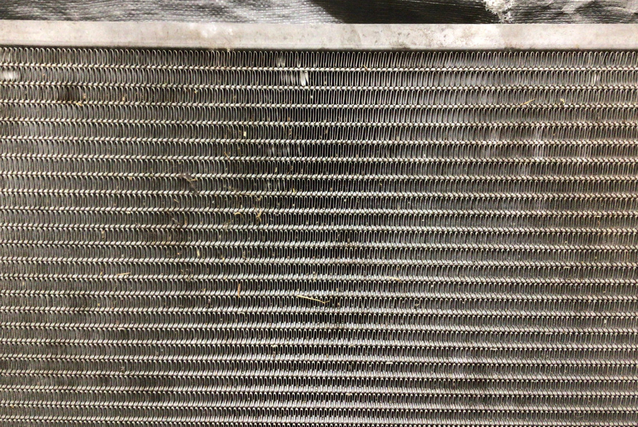 2005-2013 Chevrolet Corvette C6 Base Radiator w/ Fan Assembly / C6007 ...