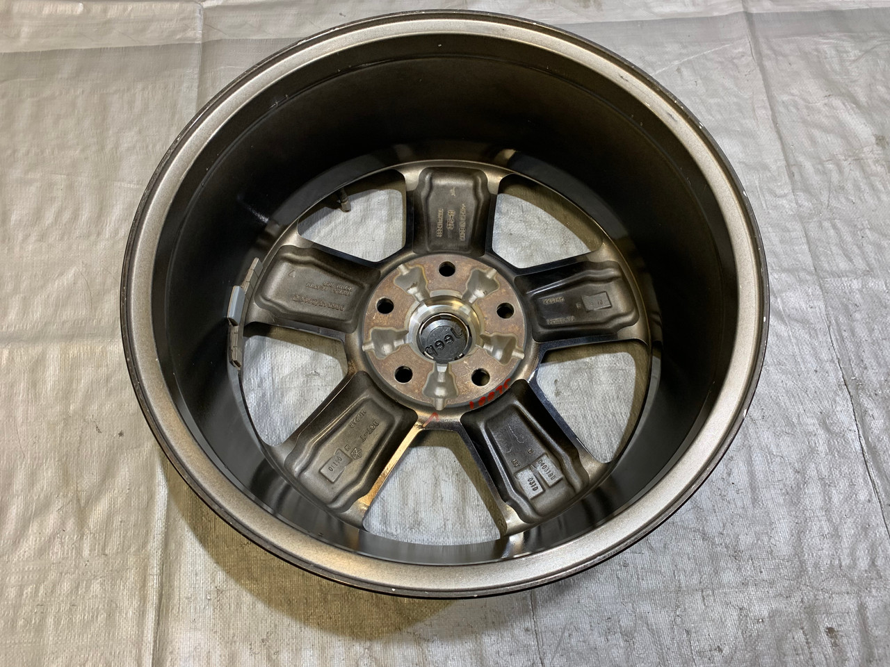 2018-2020 Jeep Wrangler JL Sahara OEM 18x7.5" 5 Spoke Wheels Rims / Set ...