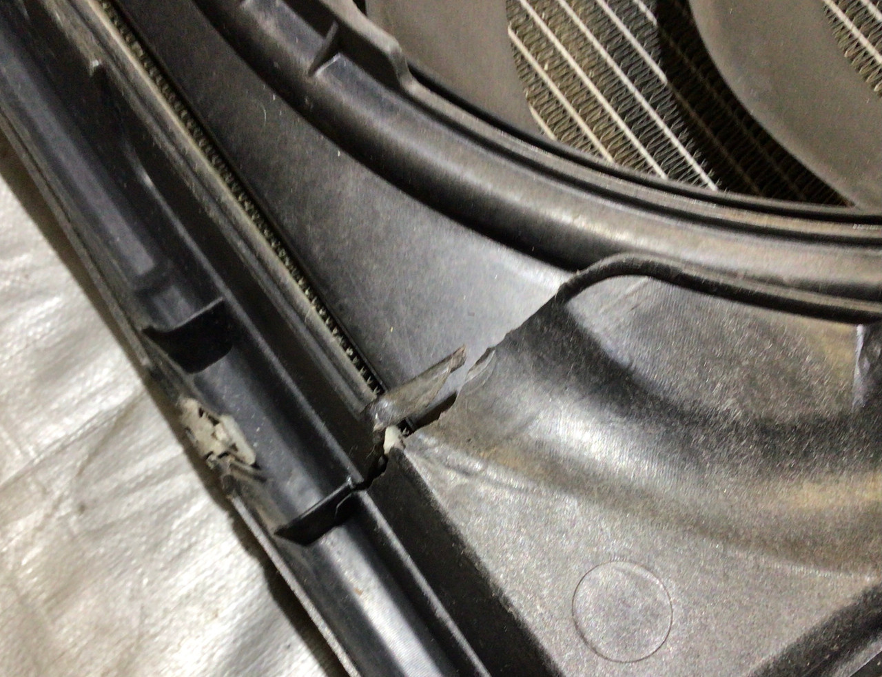 2002-2006 Mini Cooper S Front Radiator Core Support Assembly / Manual ...