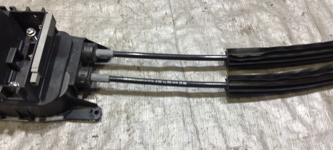 2015-2019 Volkswagen MK7 Golf R / GTI 6 Speed Manual Shifter Base w ...