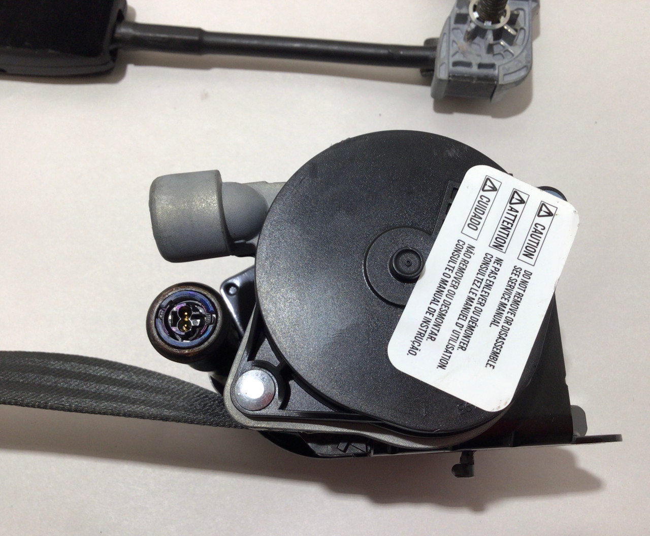2012-2013 Fiat 500 Abarth Passenger Front Seat Belt w/ Tensioner ...