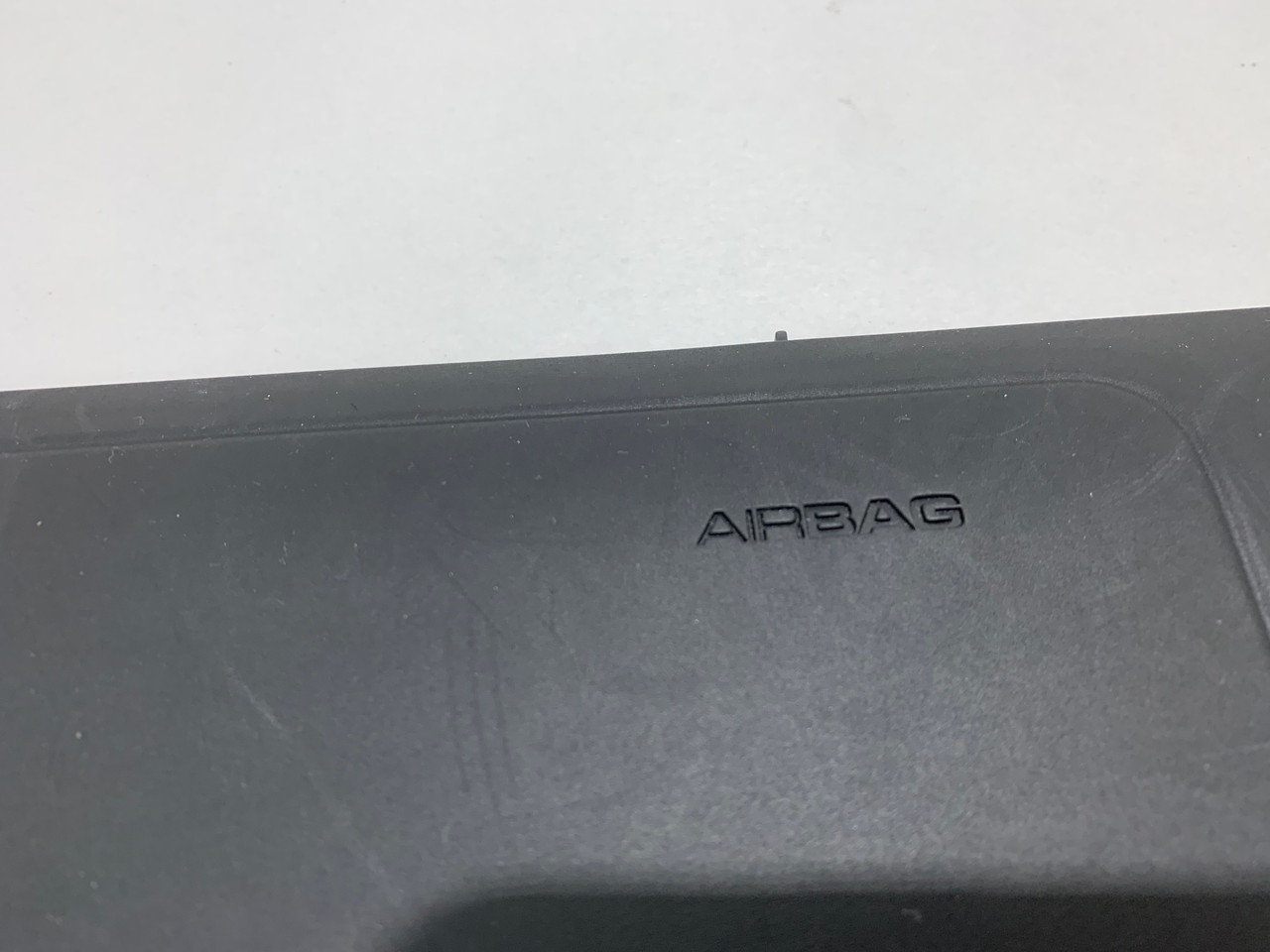 2015-2020 Porsche Macan Passenger Knee Airbag SRS / 95B8808425Q0 / PM001 - Redline Auto Parts