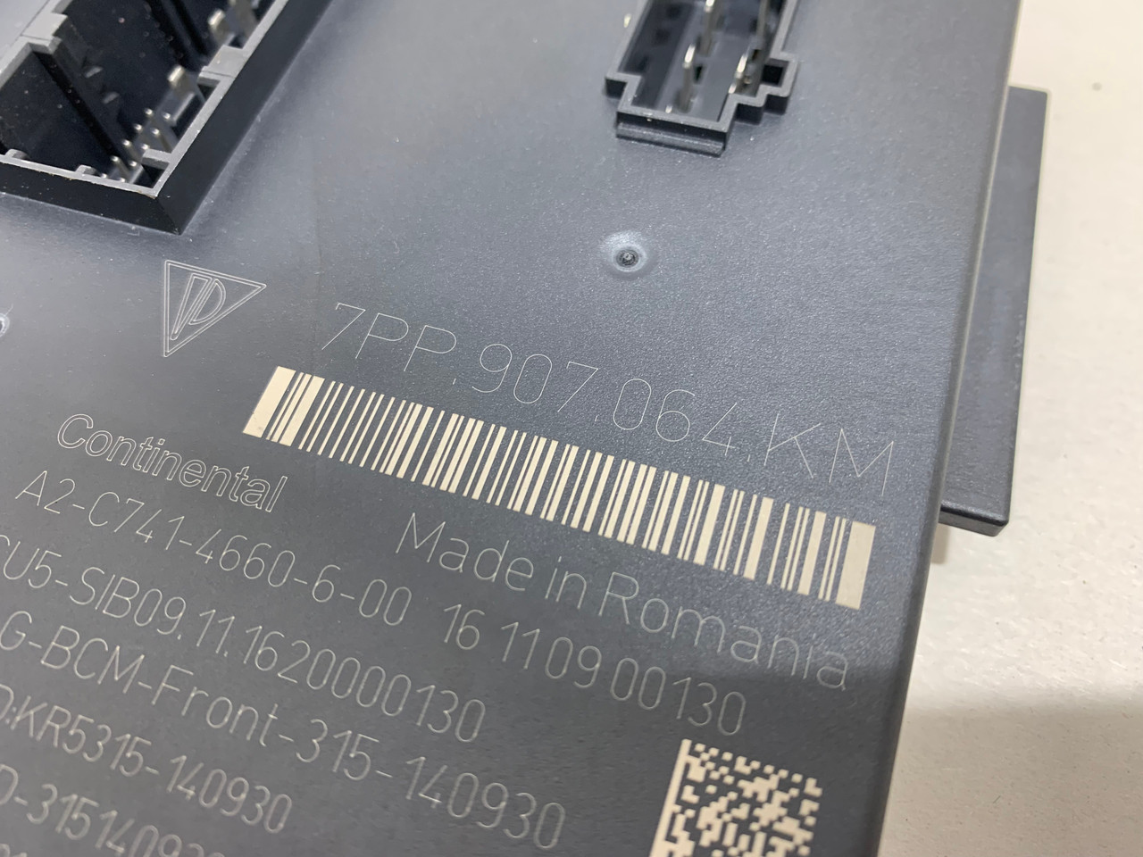 2017 Porsche Macan Base 2.0l Front Body Control Module BCM ...