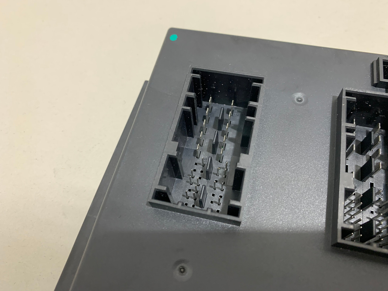 2017 Porsche Macan Base 2.0l Front Body Control Module BCM ...