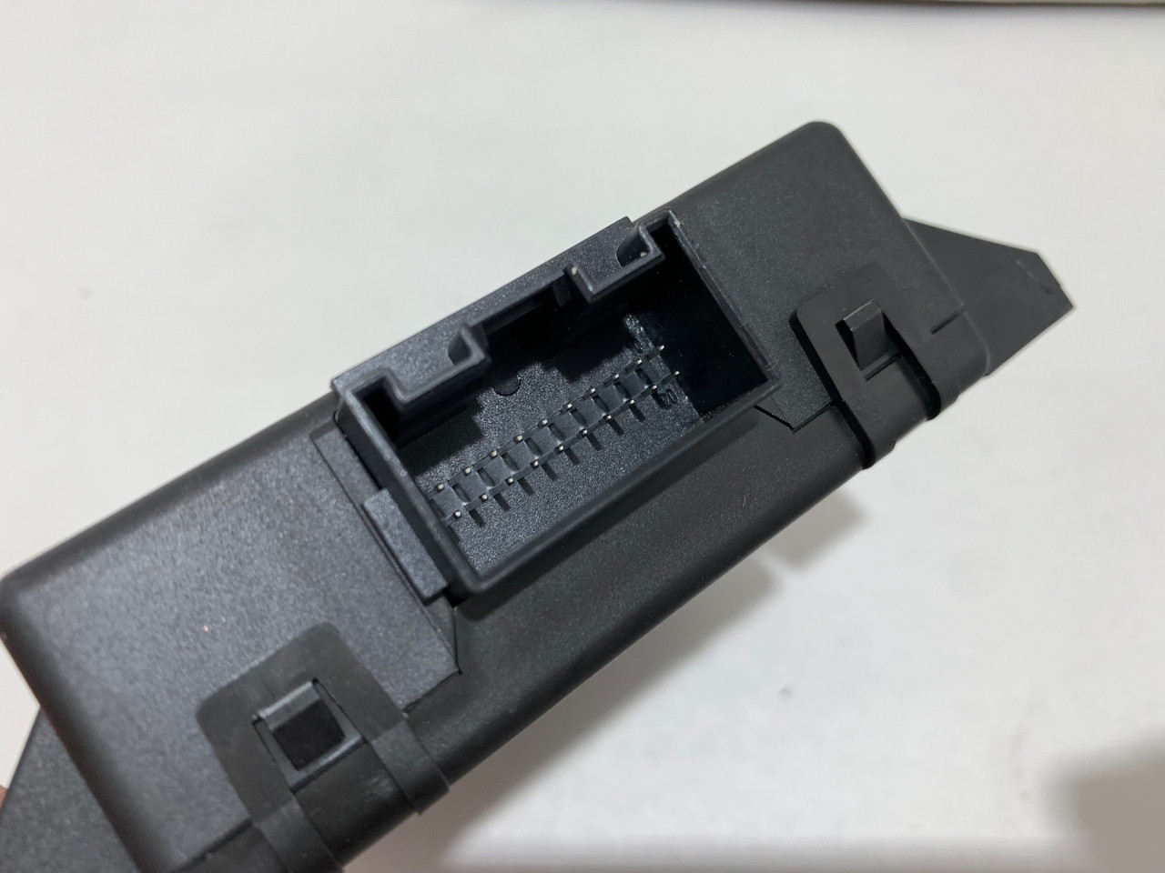 2015-2018 Porsche Macan Gateway Entry Control Module / 95B907530J ...