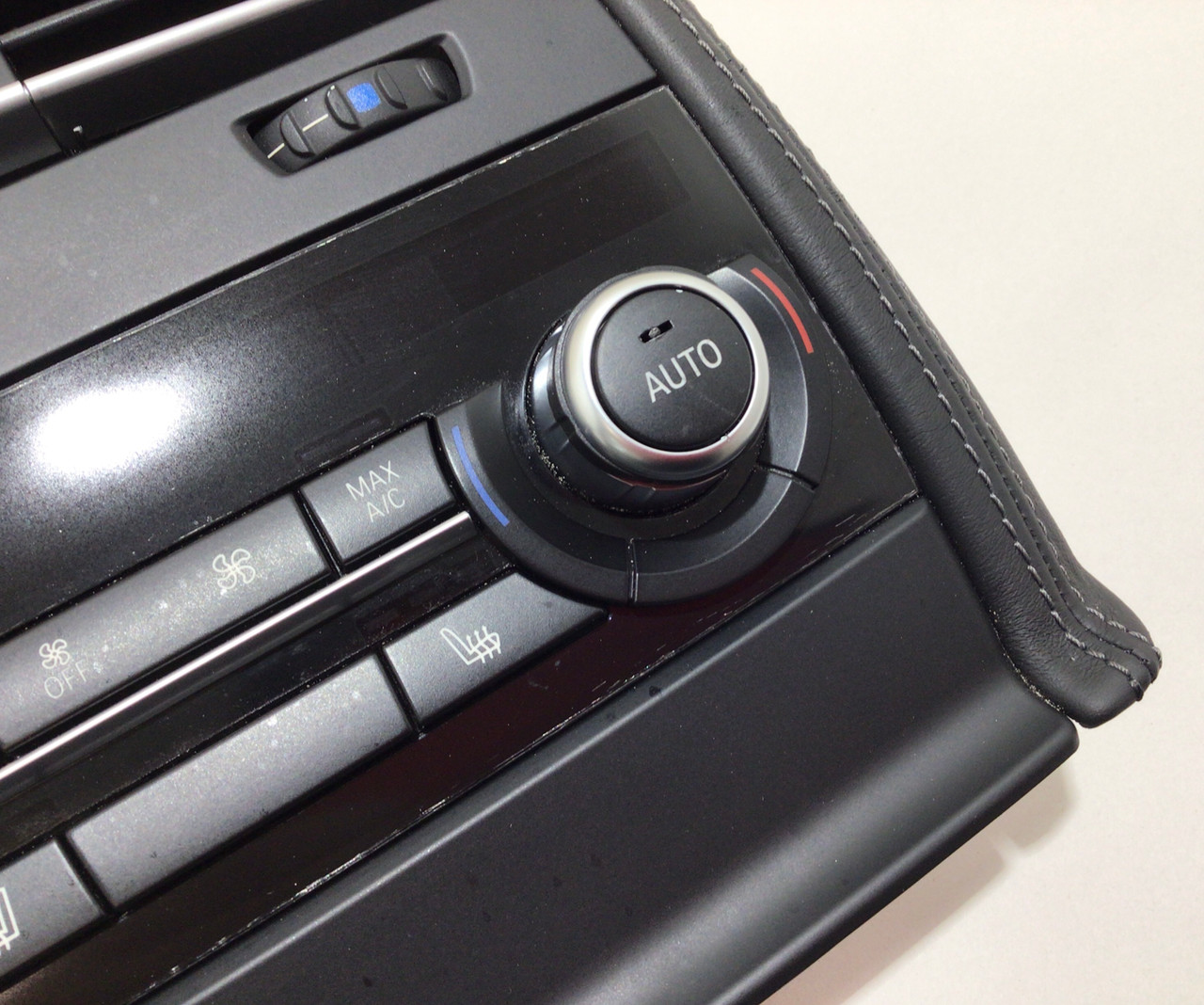 2016-2019 F06 BMW M6 Gran Coupe Rear Climate Control Panel Vent w ...
