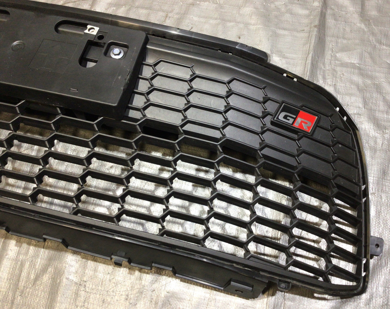 2022-2023 Toyota GR86 Front Bumper Grille / DAMAGE / FB201 - Redline ...