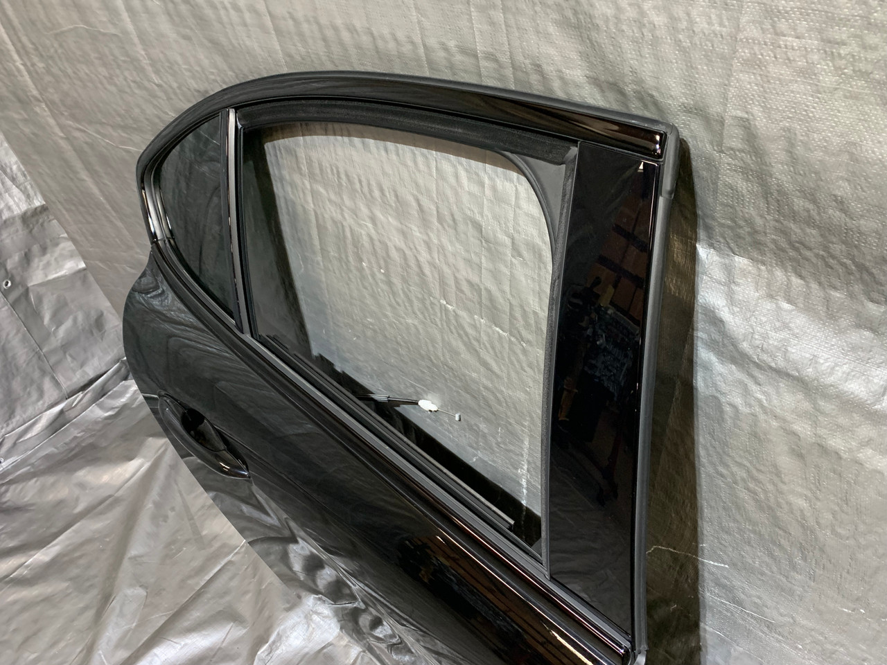 2017-2022 Alfa Romeo Giulia Passenger Rear Door Assembly / Alfa Black ...