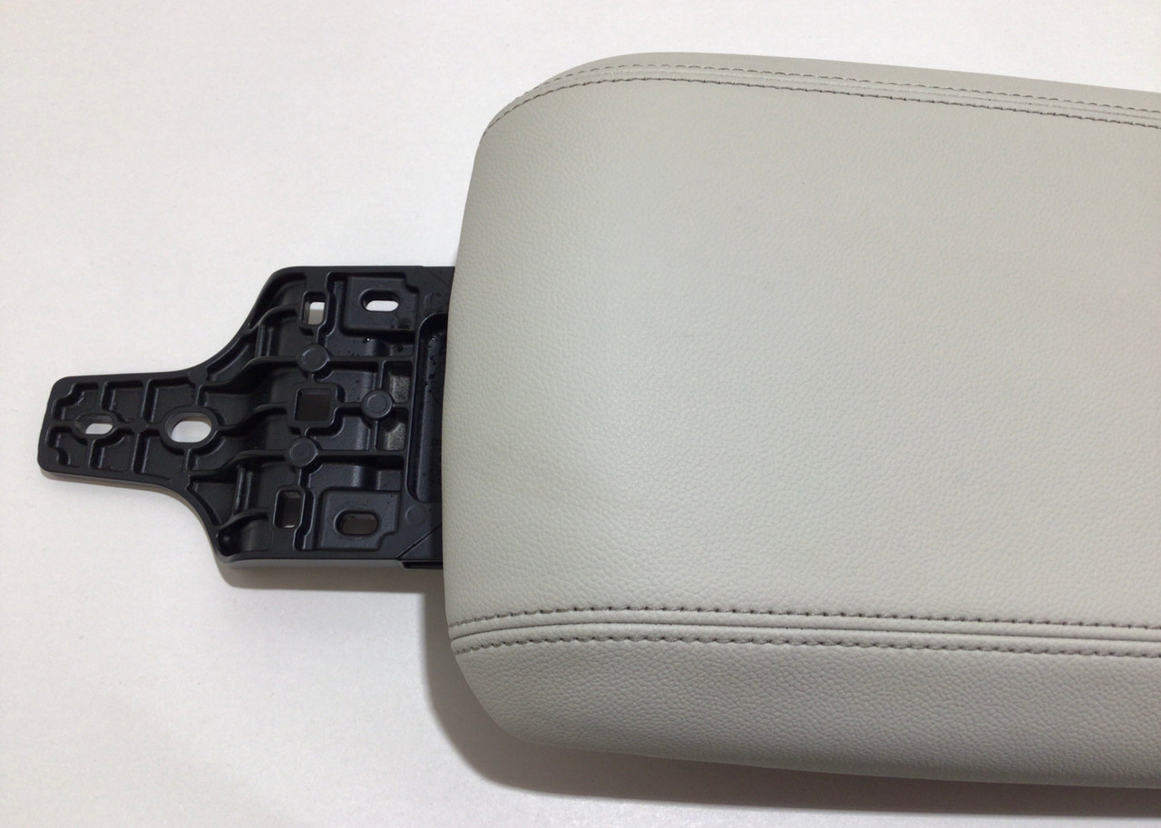 2017-2019 Alfa Romeo Giulia Center Console Lid / Ice Leather / AG003 ...