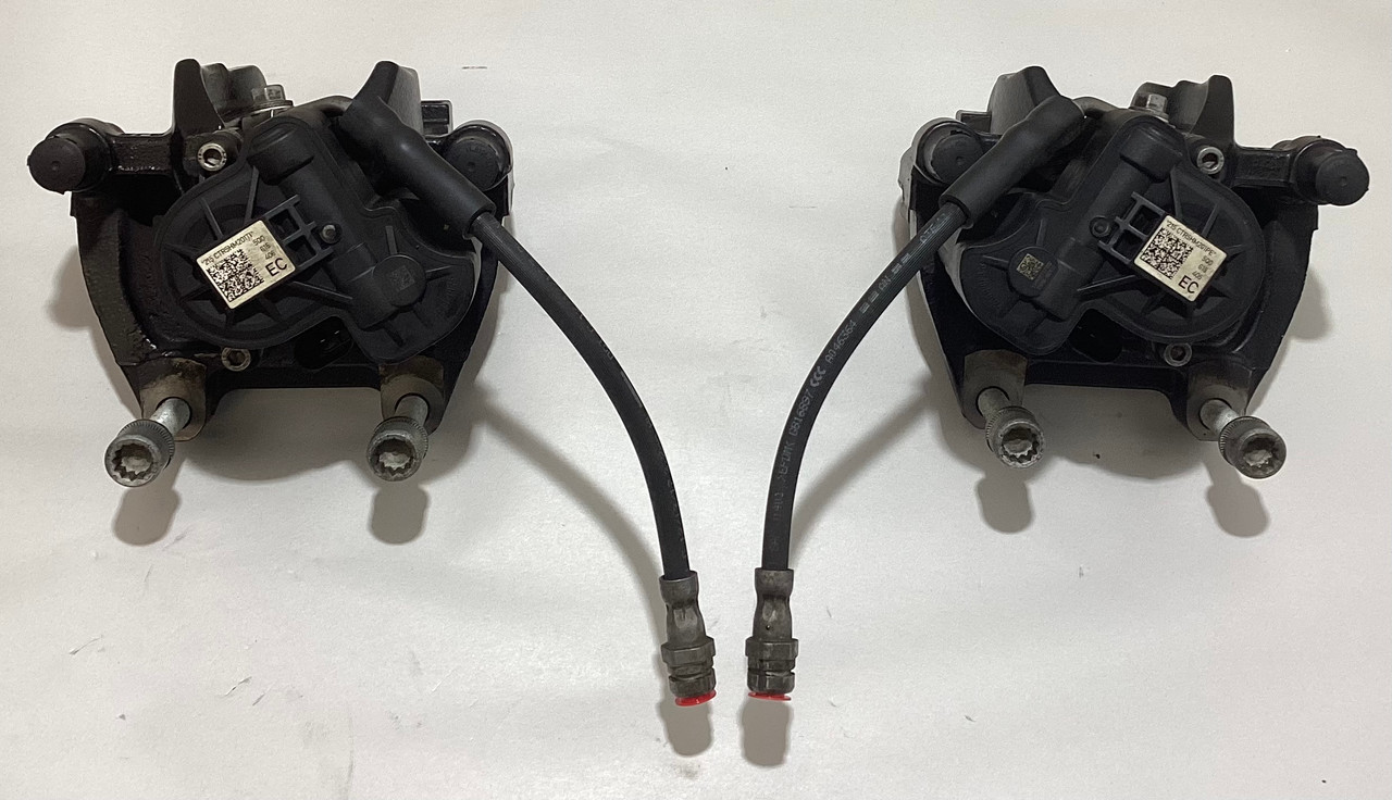 2015-2019 Volkswagen MK7 Golf R OEM Brake Calipers / Black / Set of 4 ...