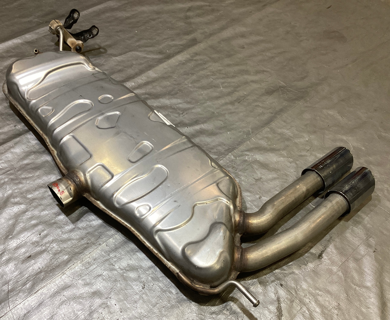 2018-2019 Volkswagen Beetle Turbo Coupe Exhaust Muffler w/ Tips / OEM ...